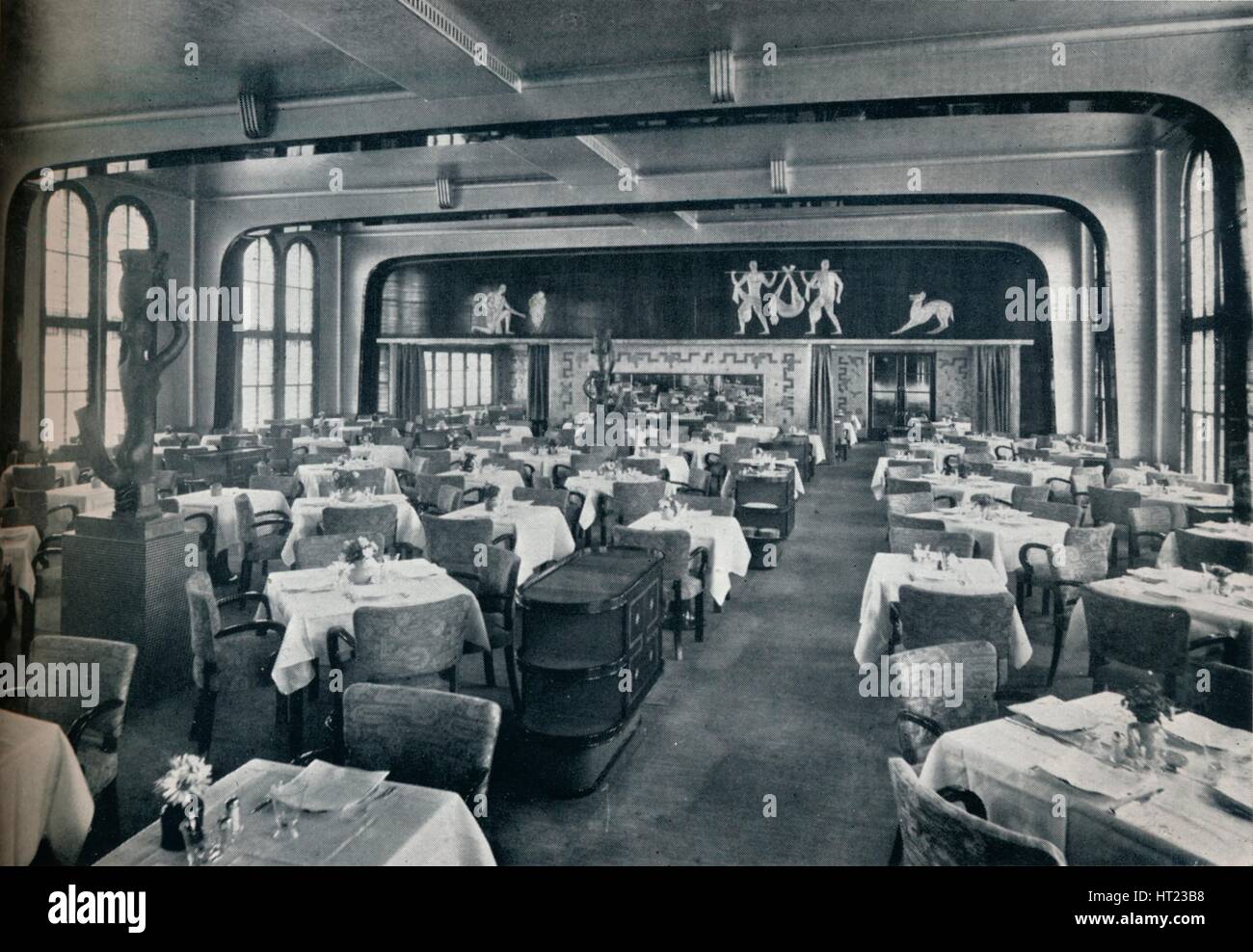 Cruise ships 1930s hi-res stock photography and images - Alamy