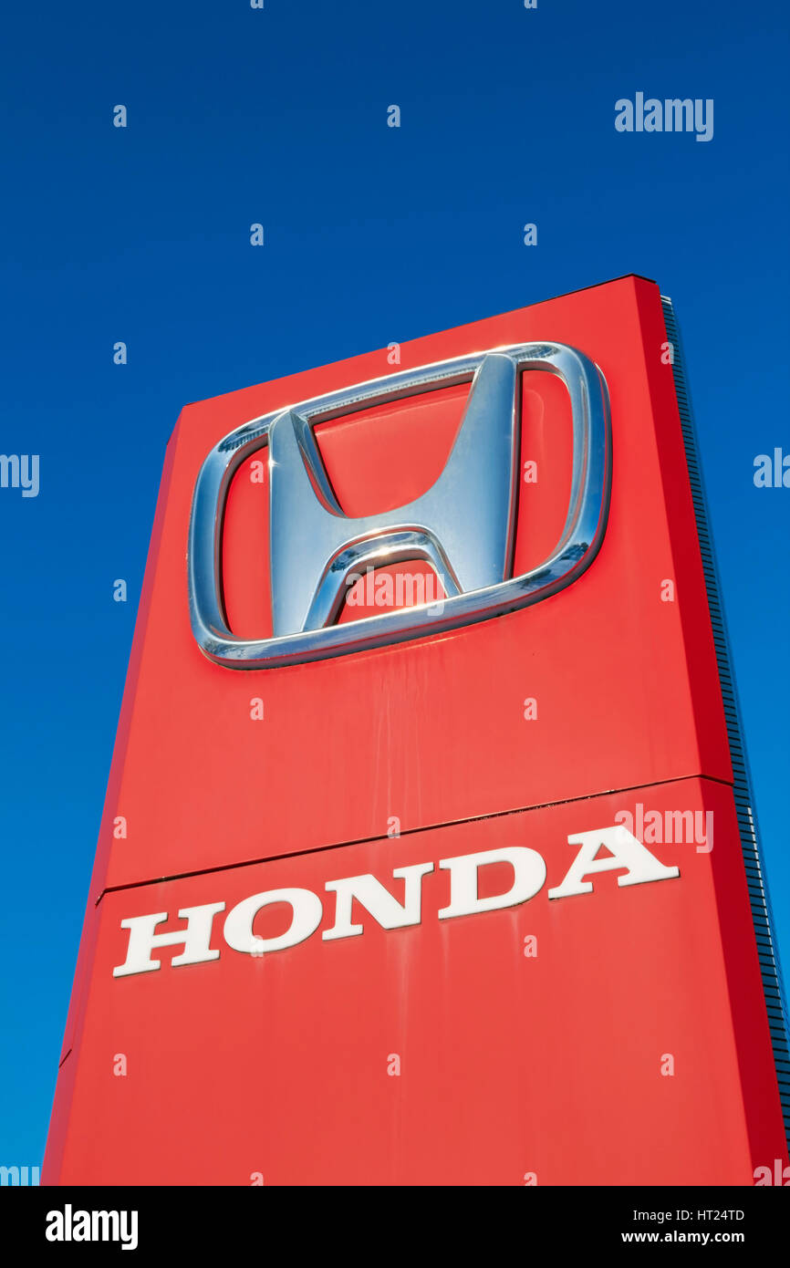 Honda car ad hi-res stock photography and images - Alamy