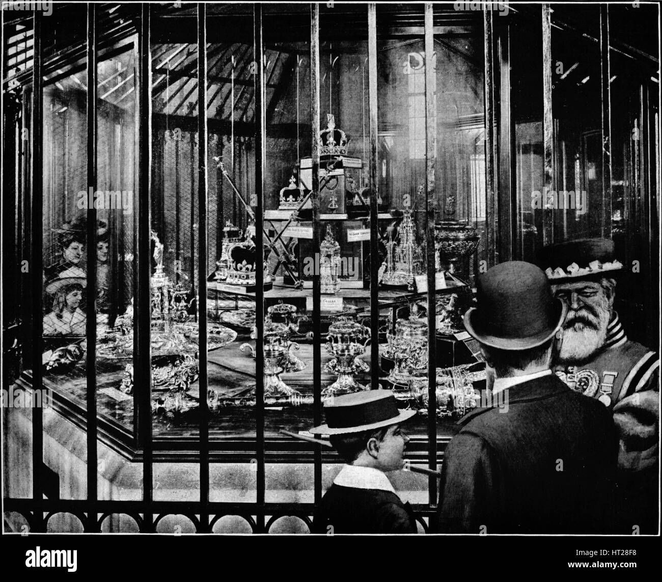 Royal regalia hi-res stock photography and images - Alamy