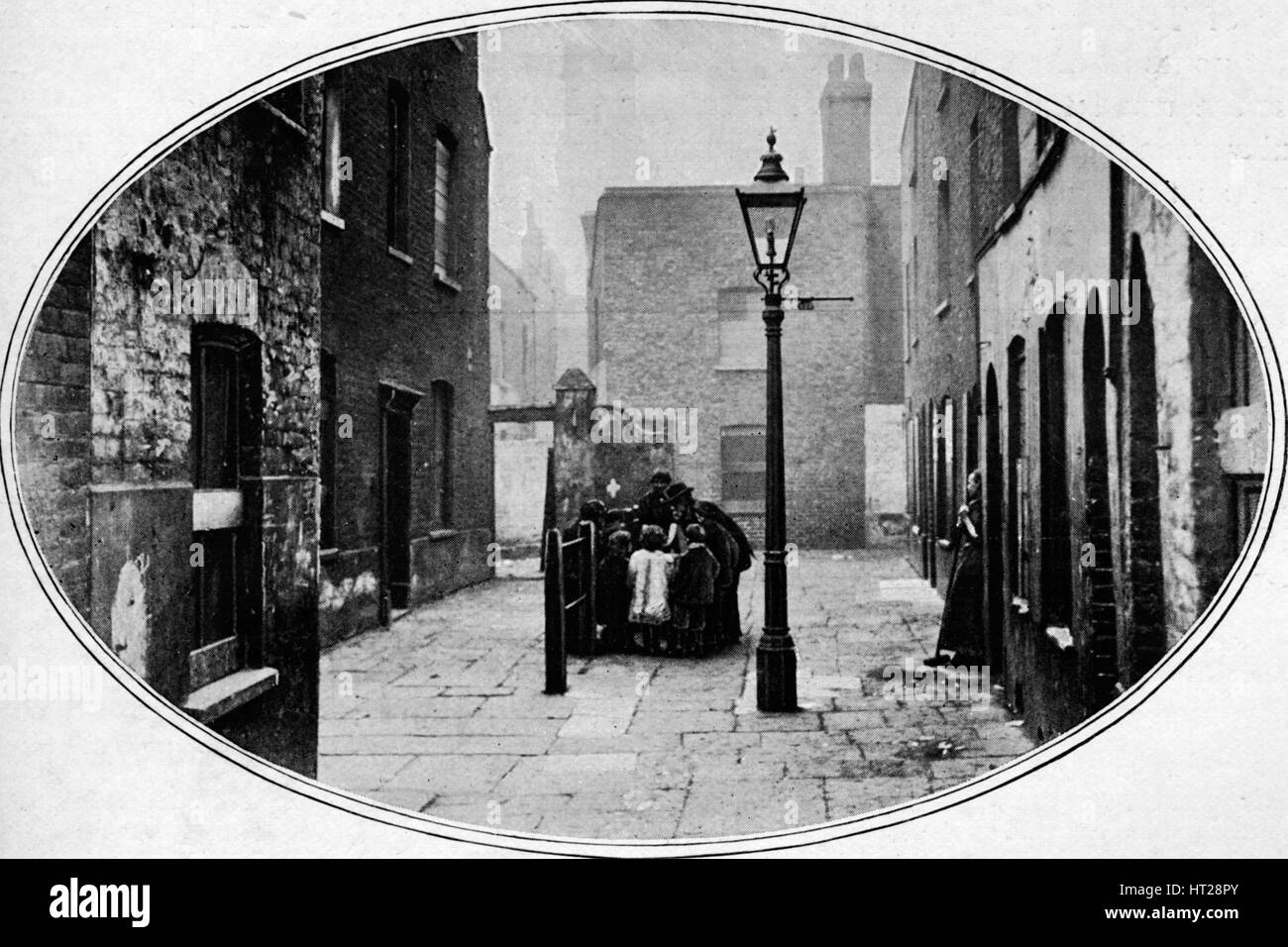 Social housing london 20th century hi-res stock photography and images ...