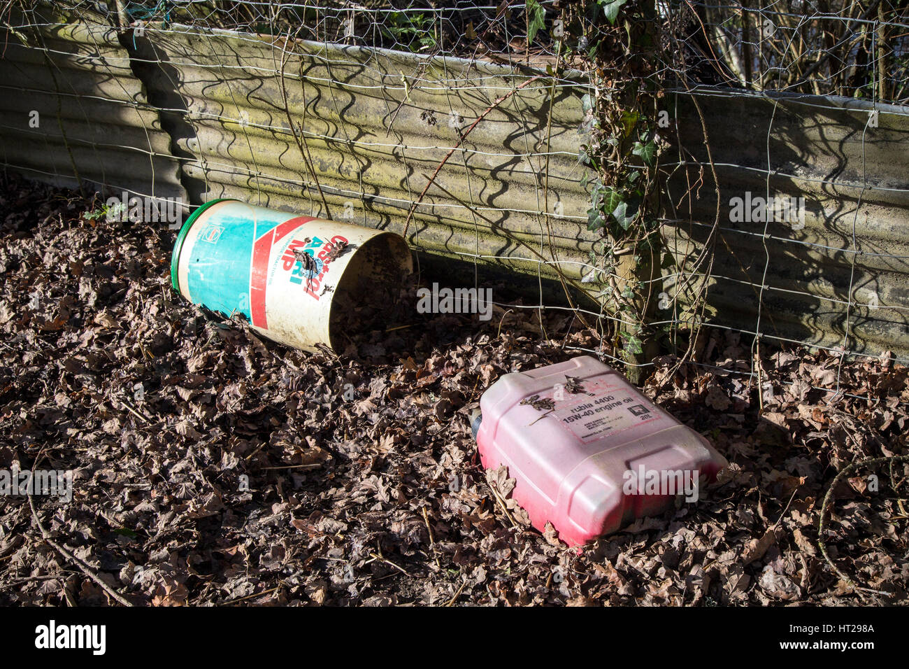 Oil cans hi-res stock photography and images - Alamy
