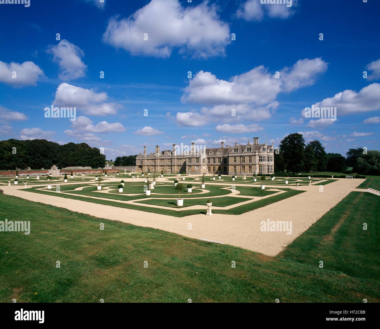 Kirby hall elizabethan 17th century hi-res stock photography and images ...