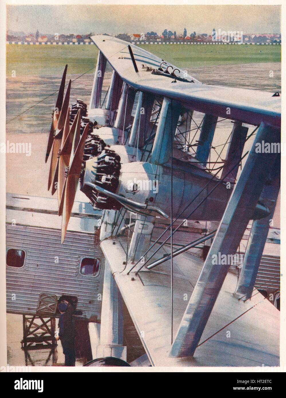 Four engine british transport aircraft hi-res stock photography and ...