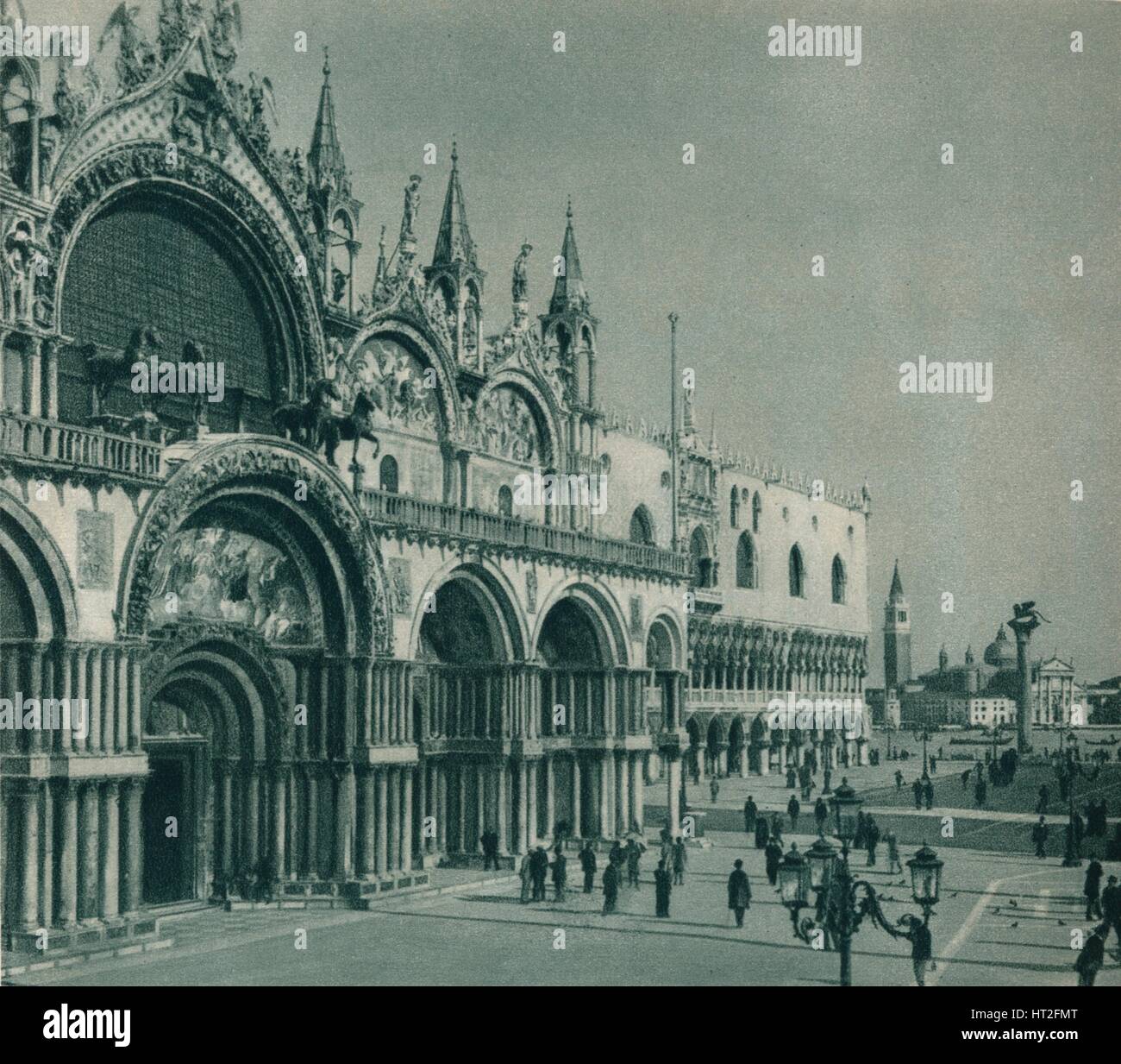 St marks basilica black and white hi-res stock photography and images ...