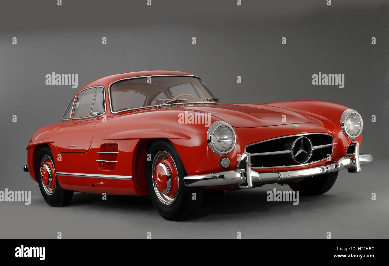 Mercedes 300 sl gull wing hi-res stock photography and images - Alamy
