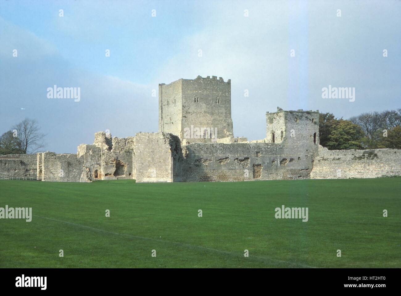 Portchester castle medieval castle hi-res stock photography and images ...