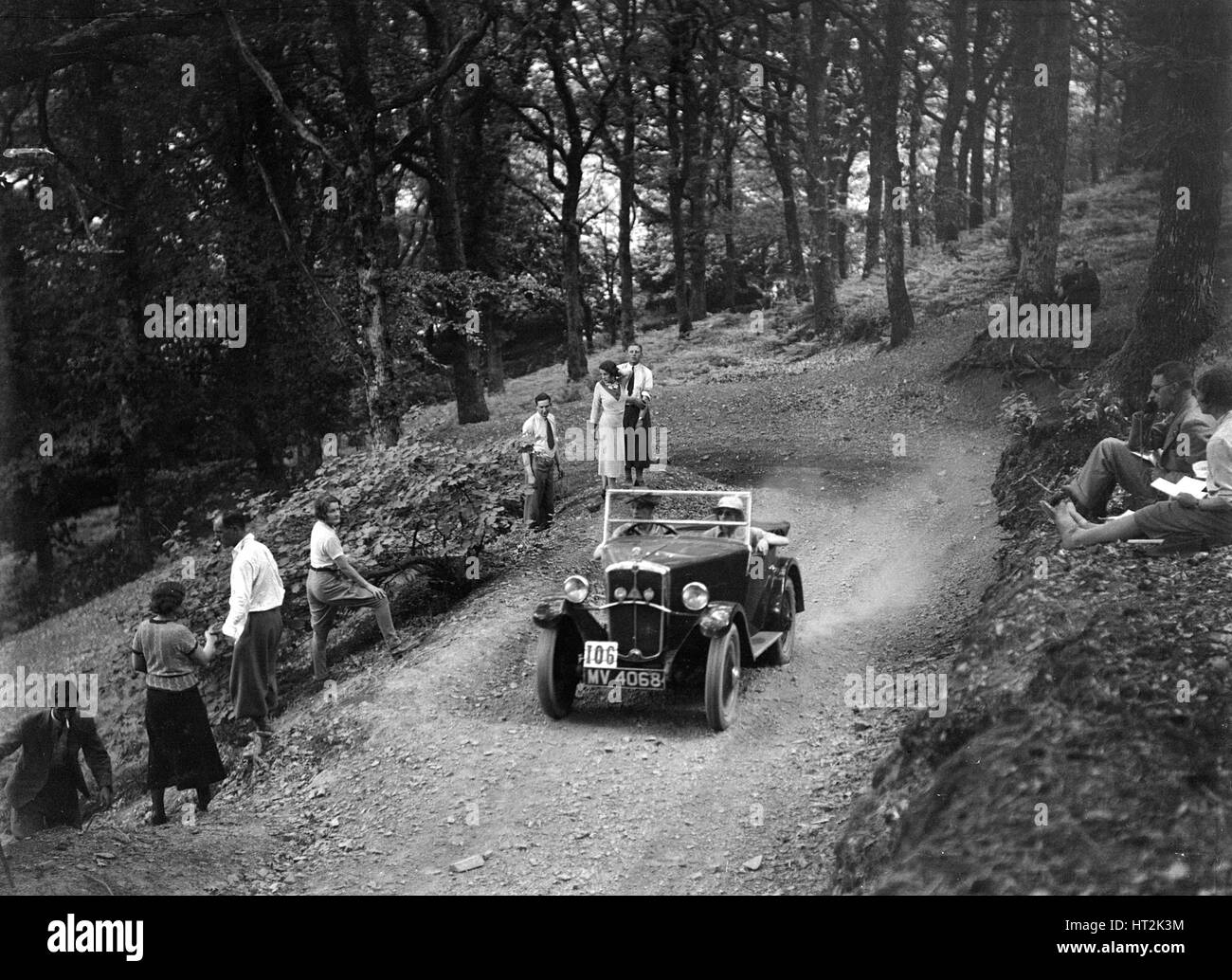 Morris Minor taking part in the B&HMC Brighton-Beer Trial, Fingle ...