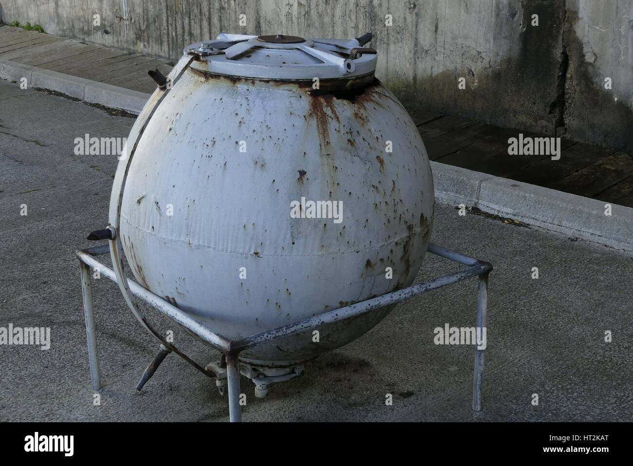 Details of German submarine naval mine used during World War II ...