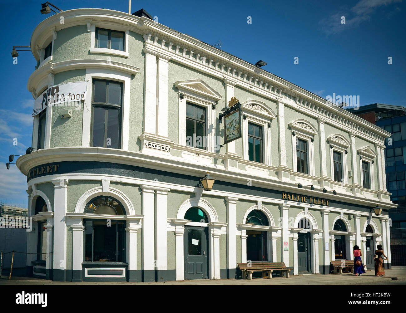 The Baltic Fleet public house on Wapping Liverpool Stock Photo - Alamy