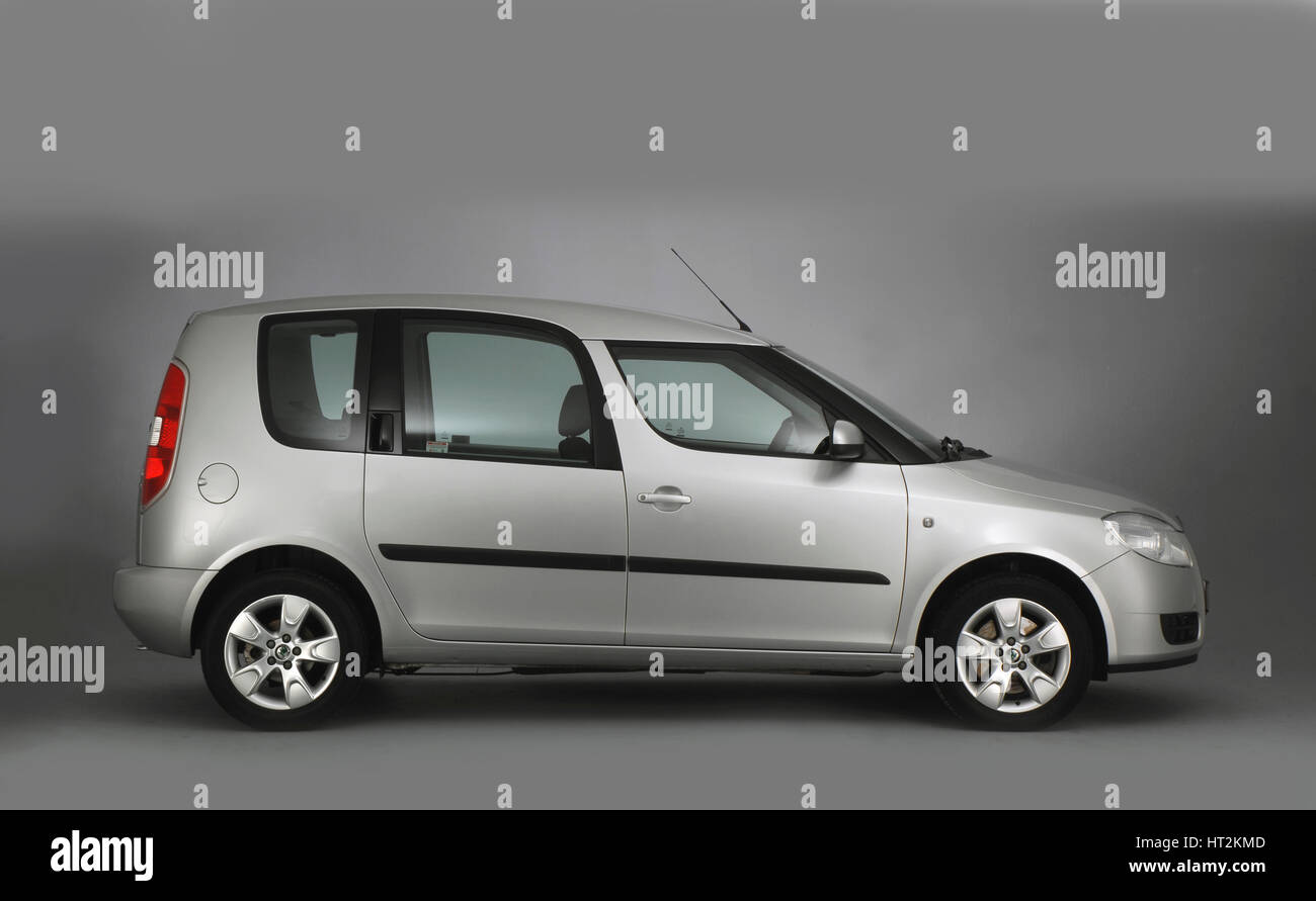 Automobile hatch side profile hi-res stock photography and images - Alamy