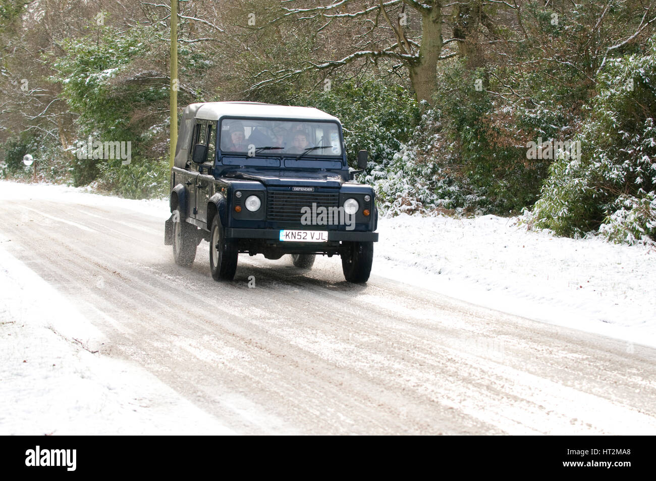 Car road snow landrover 4x4 hi-res stock photography and images - Alamy
