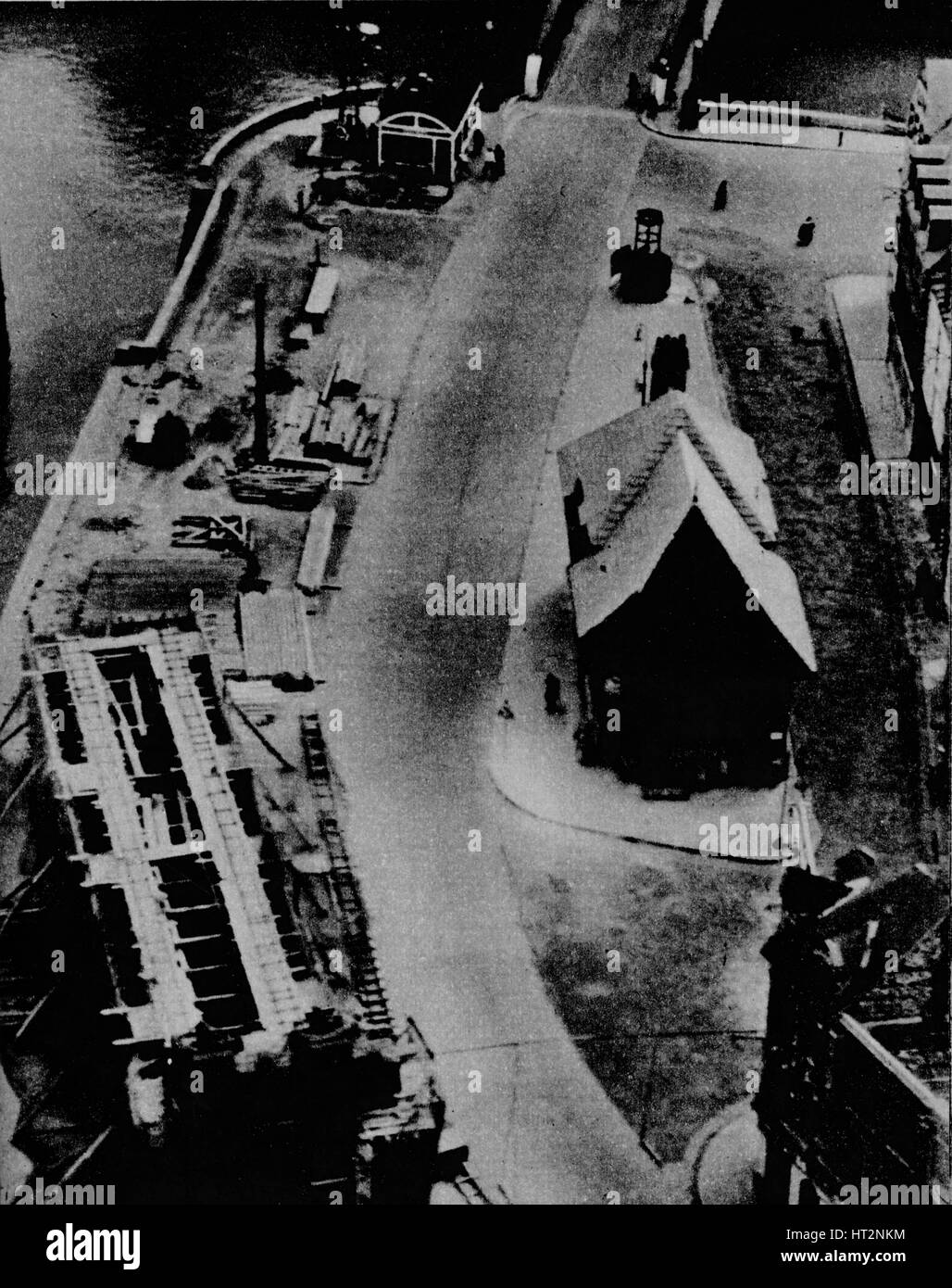 ''Zero Feet, Near Zero Hour', 1940-1942, (1943). Artist: Unknown Stock ...