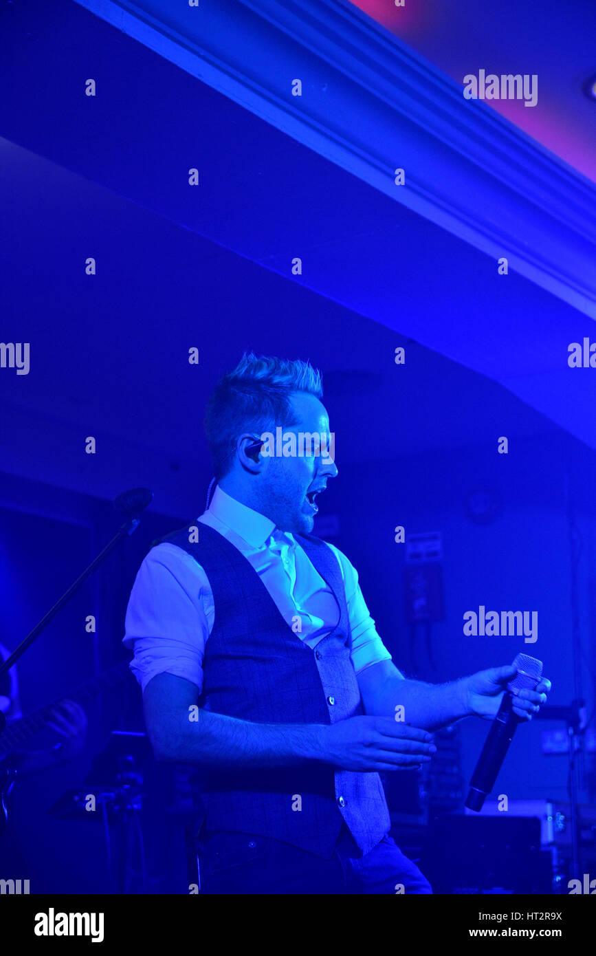 Irish Country Singer/Songwriter Derek Ryan live in concert as part of ...