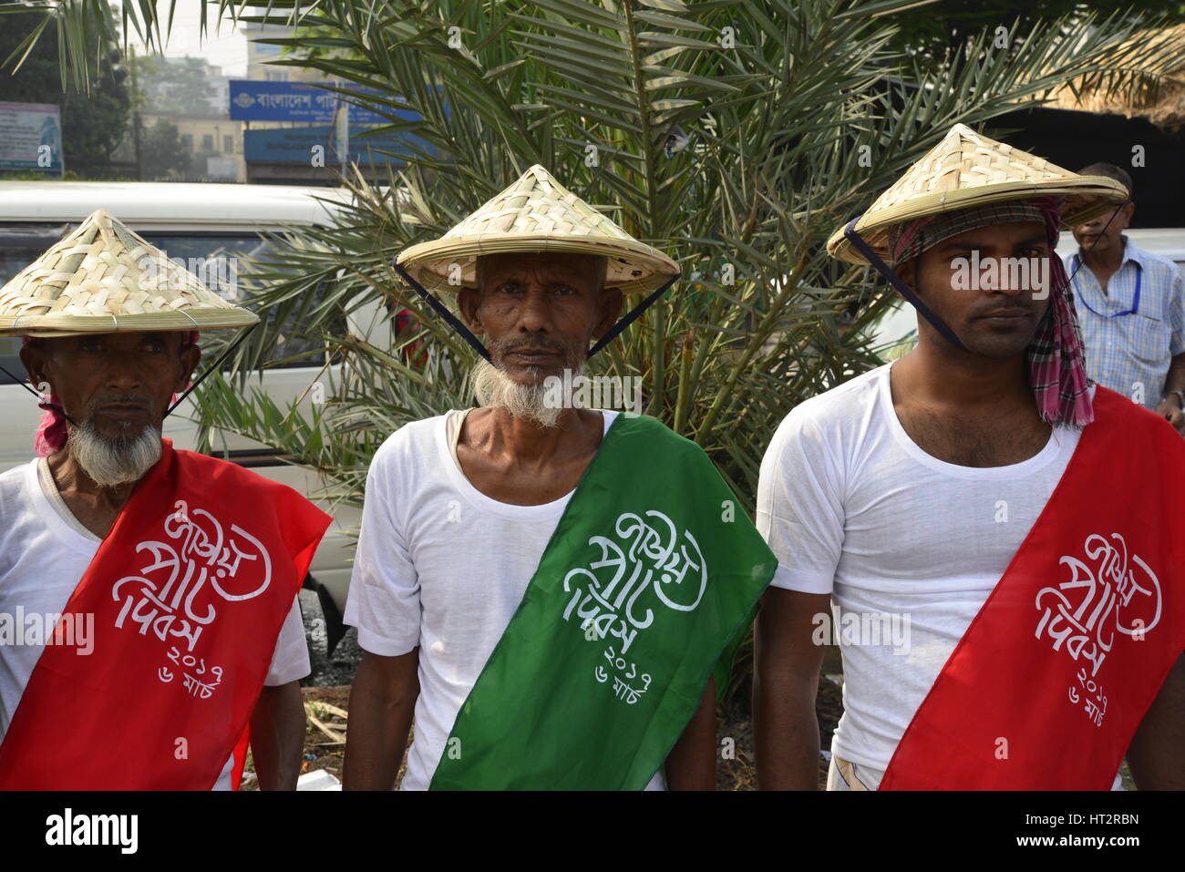 Dhaka, Bangladesh. 6th Mar, 2017. People attend the National Jute Day ...