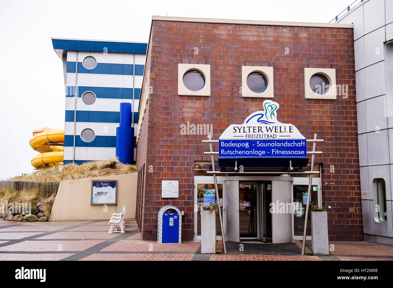 Sylt, Germany. 17th Feb, 2017. A swimming pool on the island of Sylt ...