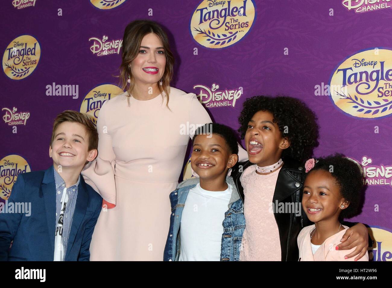 Mandy moore arrivals tangled premiere hi-res stock photography and ...