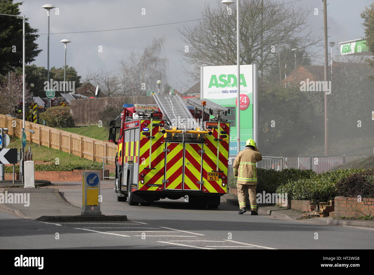 Luton, UK. 06th Mar, 2017. A major fire occurred at the Asda superstore ...