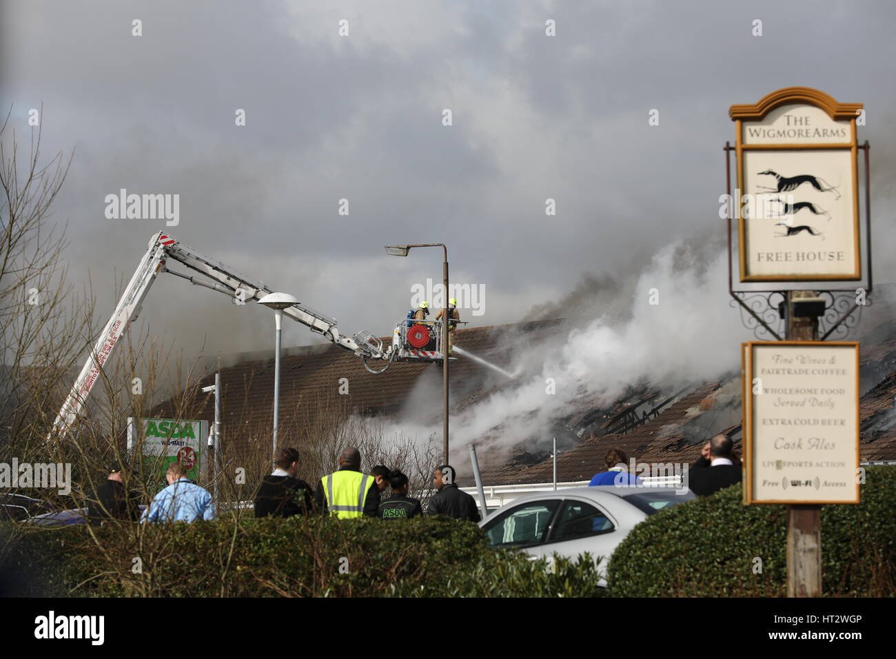 Luton, UK. 06th Mar, 2017. A major fire occurred at the Asda superstore ...