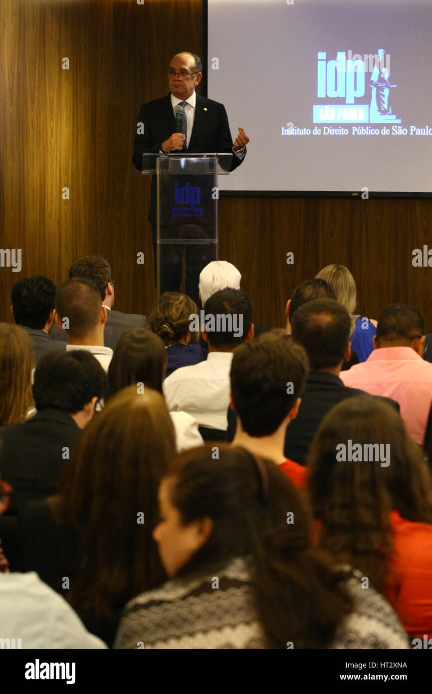 SÃO PAULO, SP - 06.03.2017: GILMAR MENDES INAUGURA AULA NO IDP ...