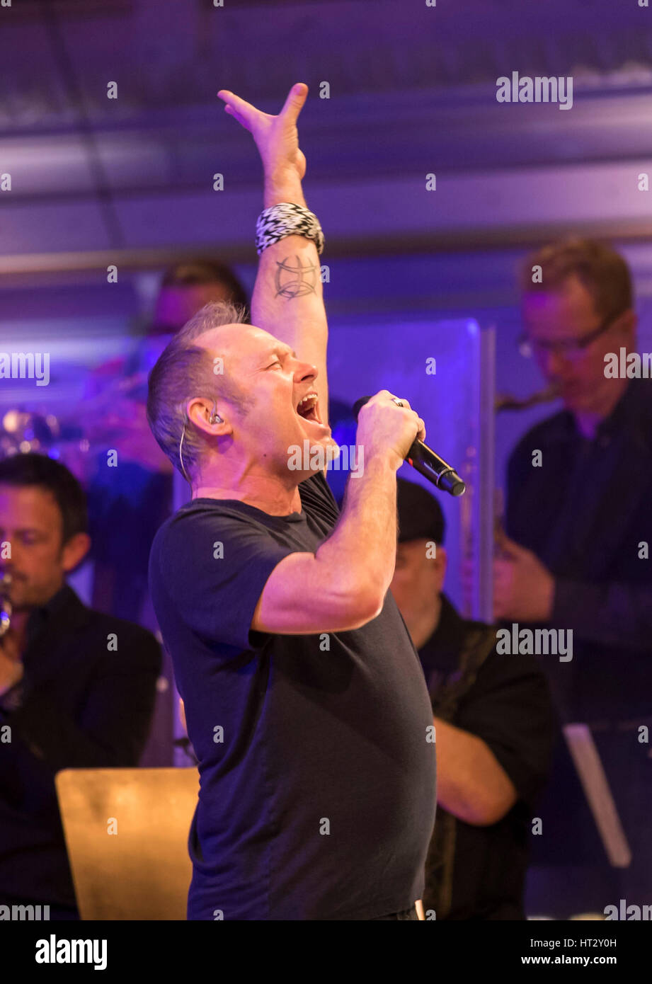 Berlin, Germany. 06th Mar, 2017. Nick VAN EEDE ( singer Cutting Crew ...