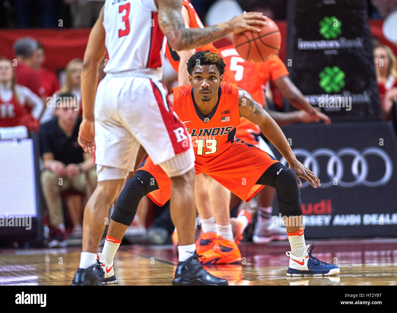 Illinois guard tracy abrams 13 hi-res stock photography and images - Alamy