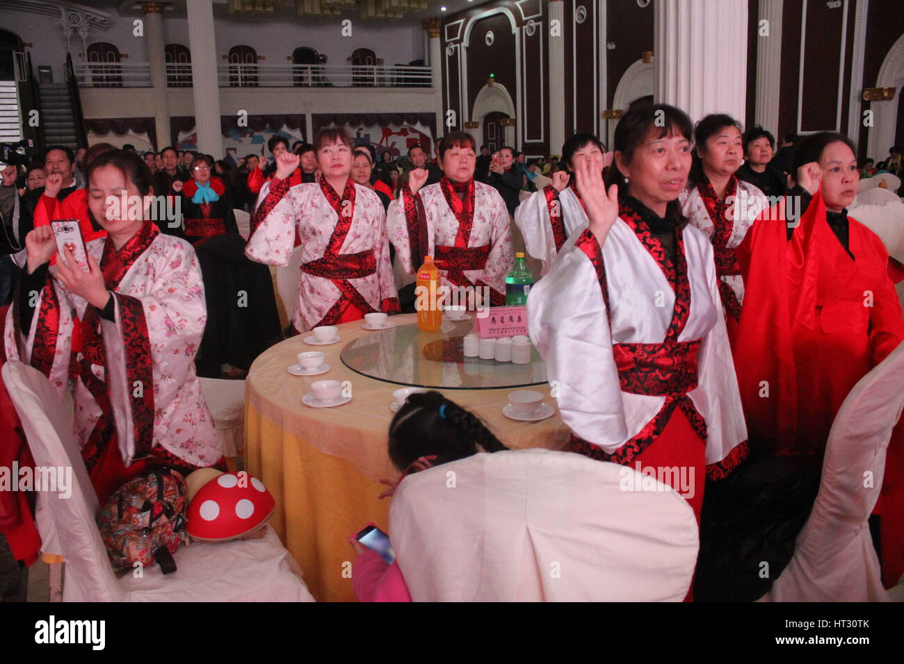Chongqing, Chongqing, China. 5th Mar, 2017. Chongqing, CHINA-March 5 ...