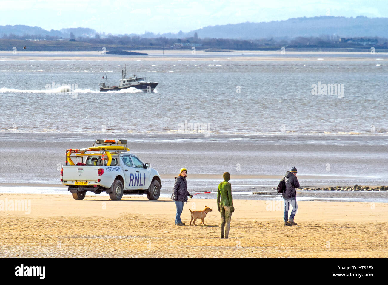rnli lifeguard sea save rescue rescuer emergency drown drowning water ...