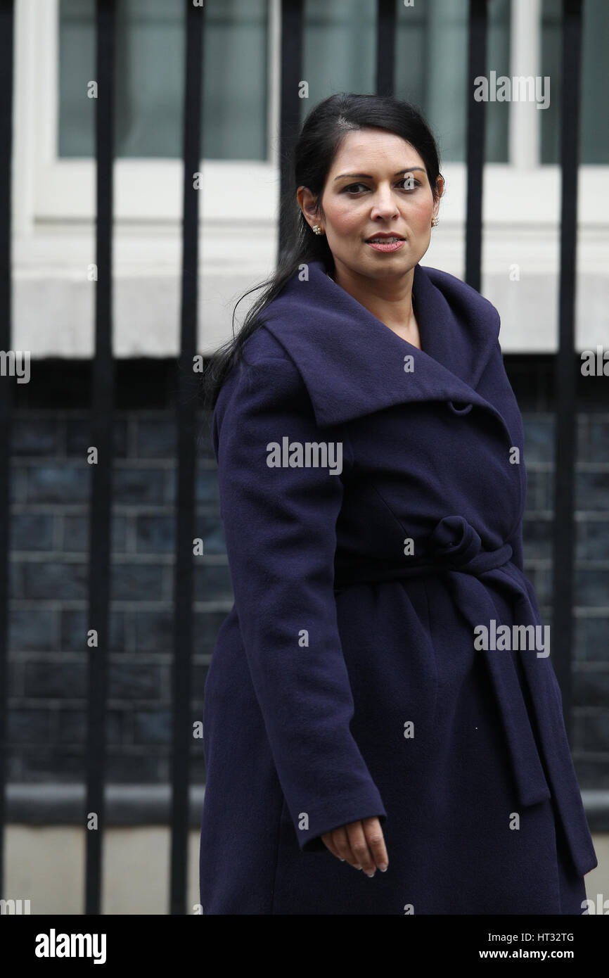 Tory female politictian hi-res stock photography and images - Alamy