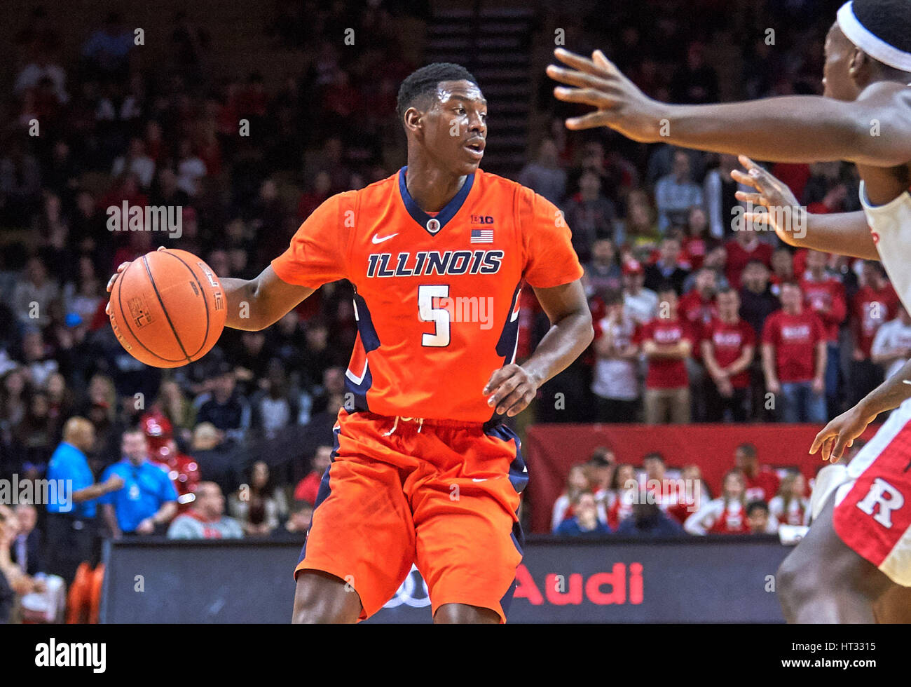 Illinois's guard Jalen Coleman-Lands (5) in there first half at the ...