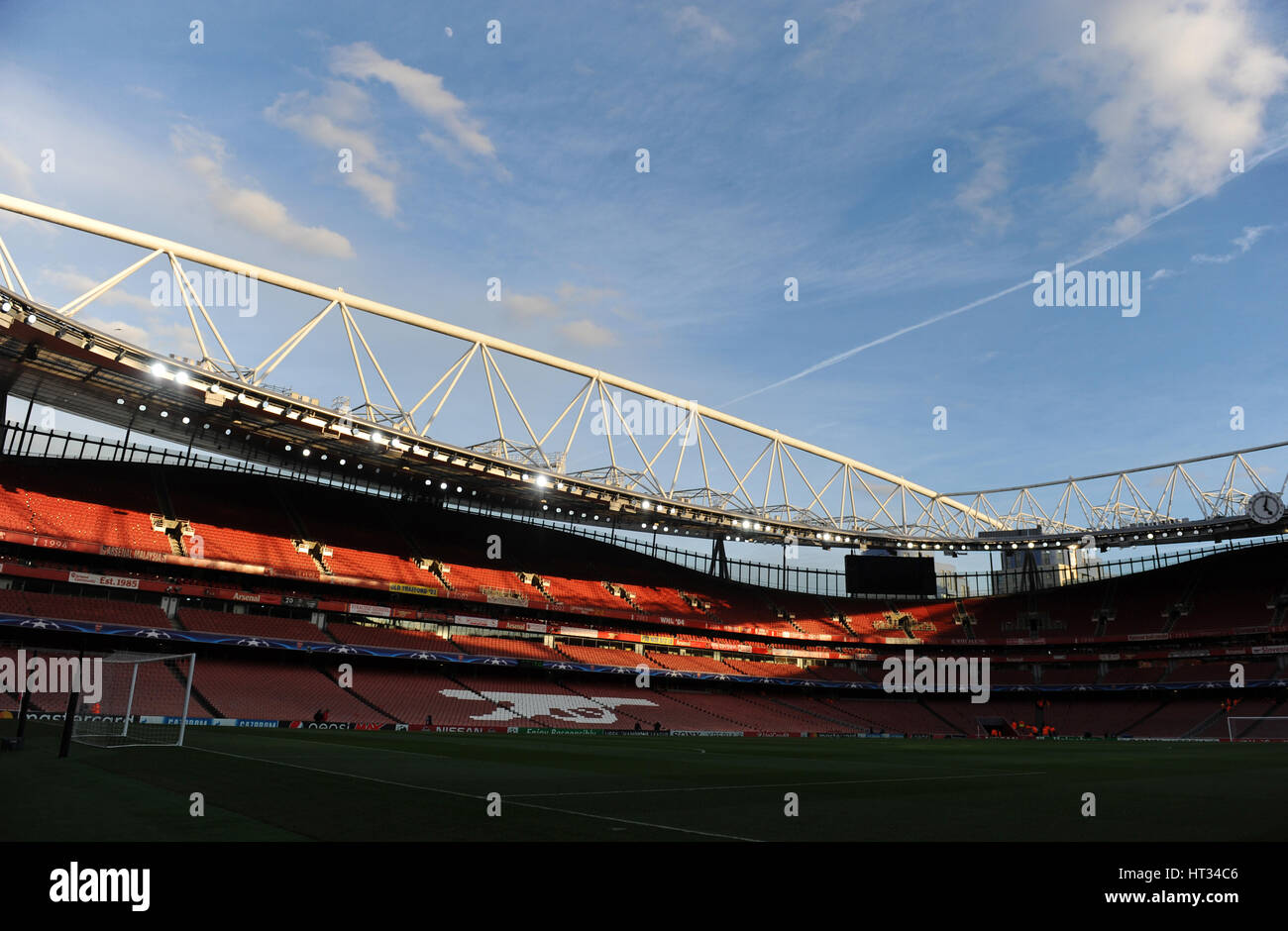 Football stadium 32 round knock out hi-res stock photography and images ...