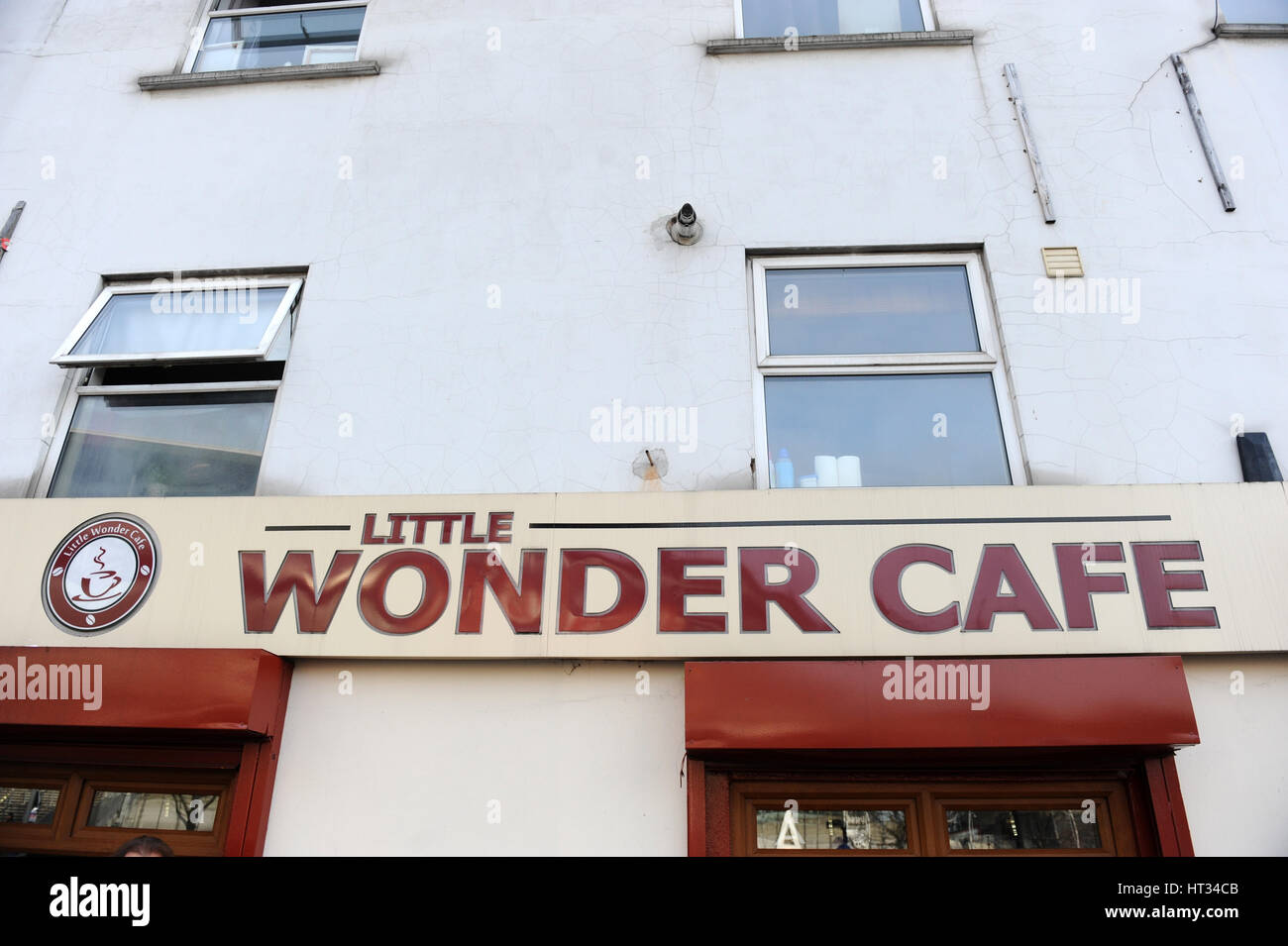 Little wonder cafe arsenal hi-res stock photography and images - Alamy