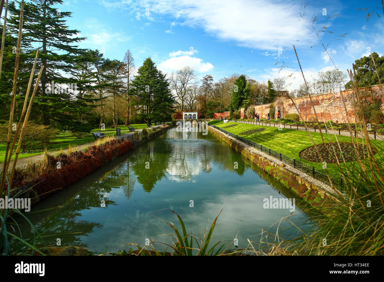 Leeds roundhay park hi-res stock photography and images - Alamy