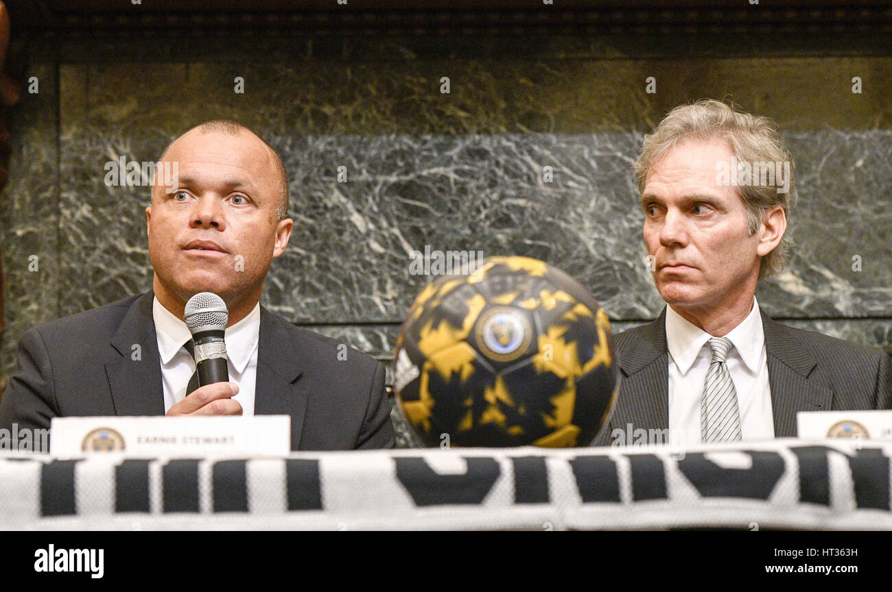 Sporting presser hi-res stock photography and images - Alamy