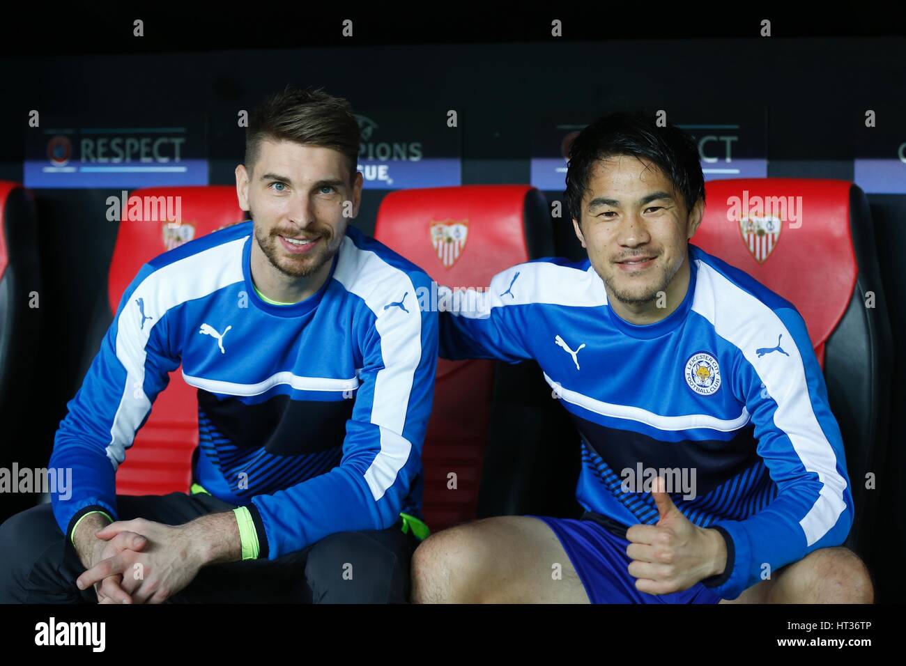 Sevilla, Spain. 22nd Feb, 2017. (L-R) Ron-Robert Zieler, Shinji Okazaki ...