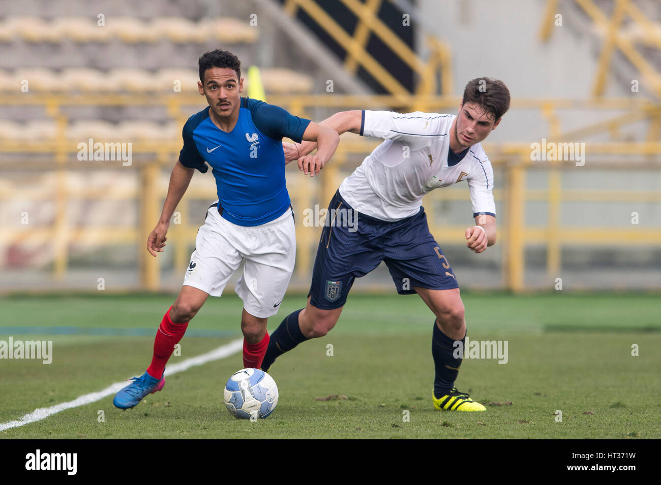 Varnier hi-res stock photography and images - Alamy