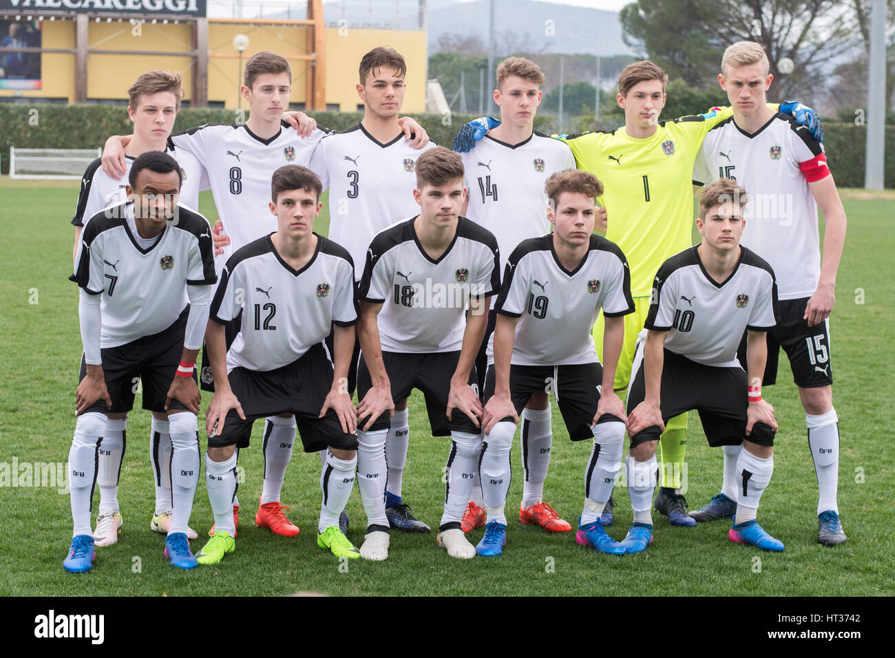 Florence, Italy. 23rd Feb, 2017. U-17U-17 Austria team group line-up ...