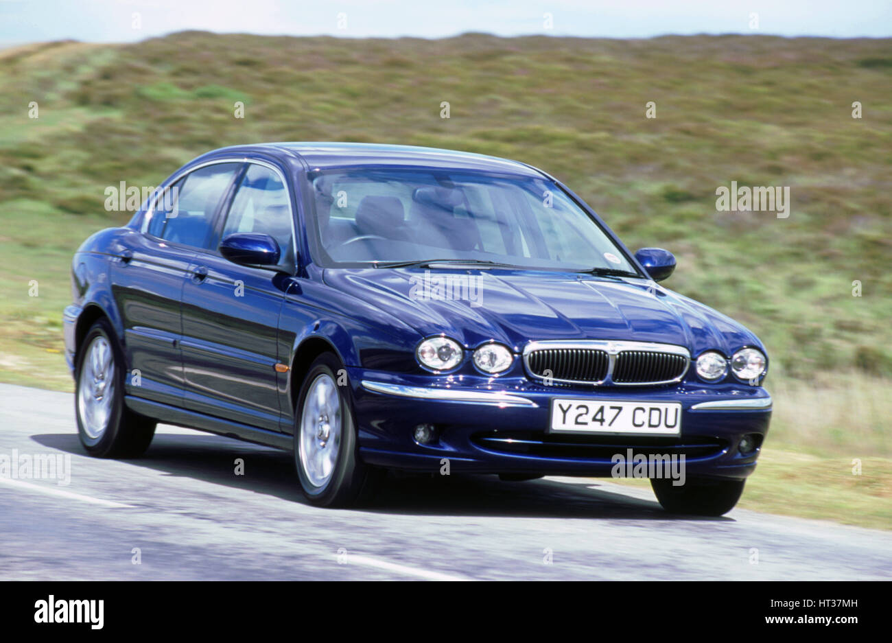 Jaguar x type saloon hi-res stock photography and images - Alamy