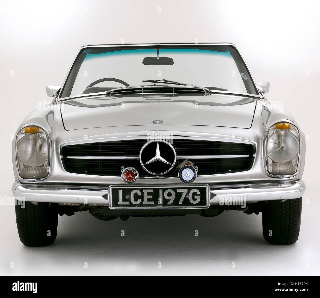 1969 Mercedes Benz 280SL. Artist: Unknown Stock Photo - Alamy