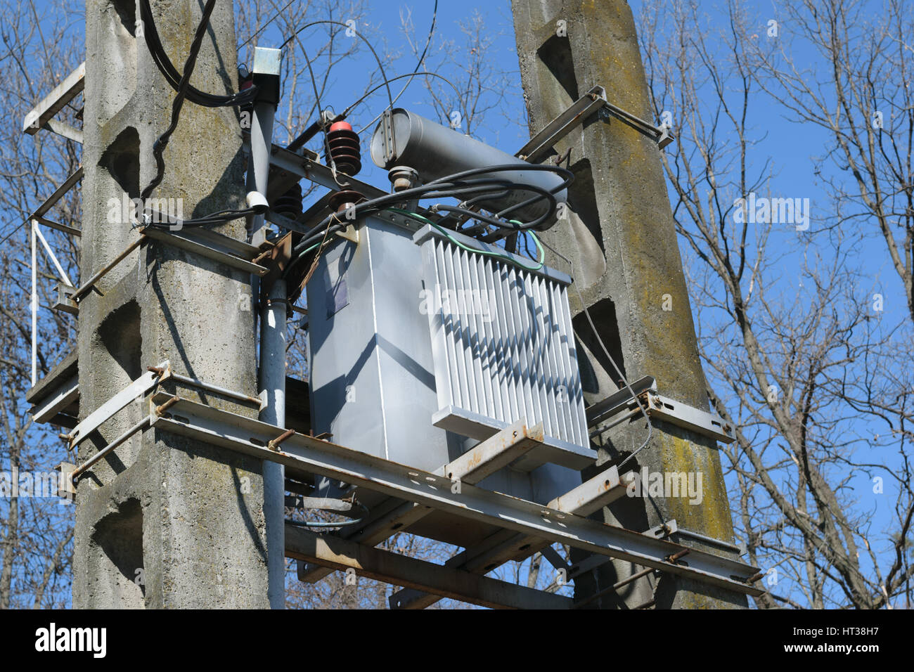 Pole mounted transformer High Resolution Stock Photography and Images ...