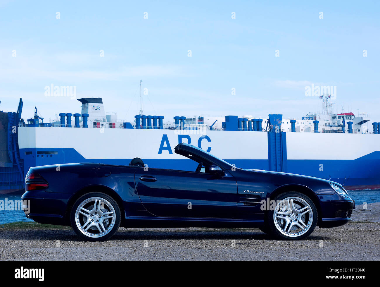 Mercedes Amg Side Profile High Resolution Stock Photography and Images ...