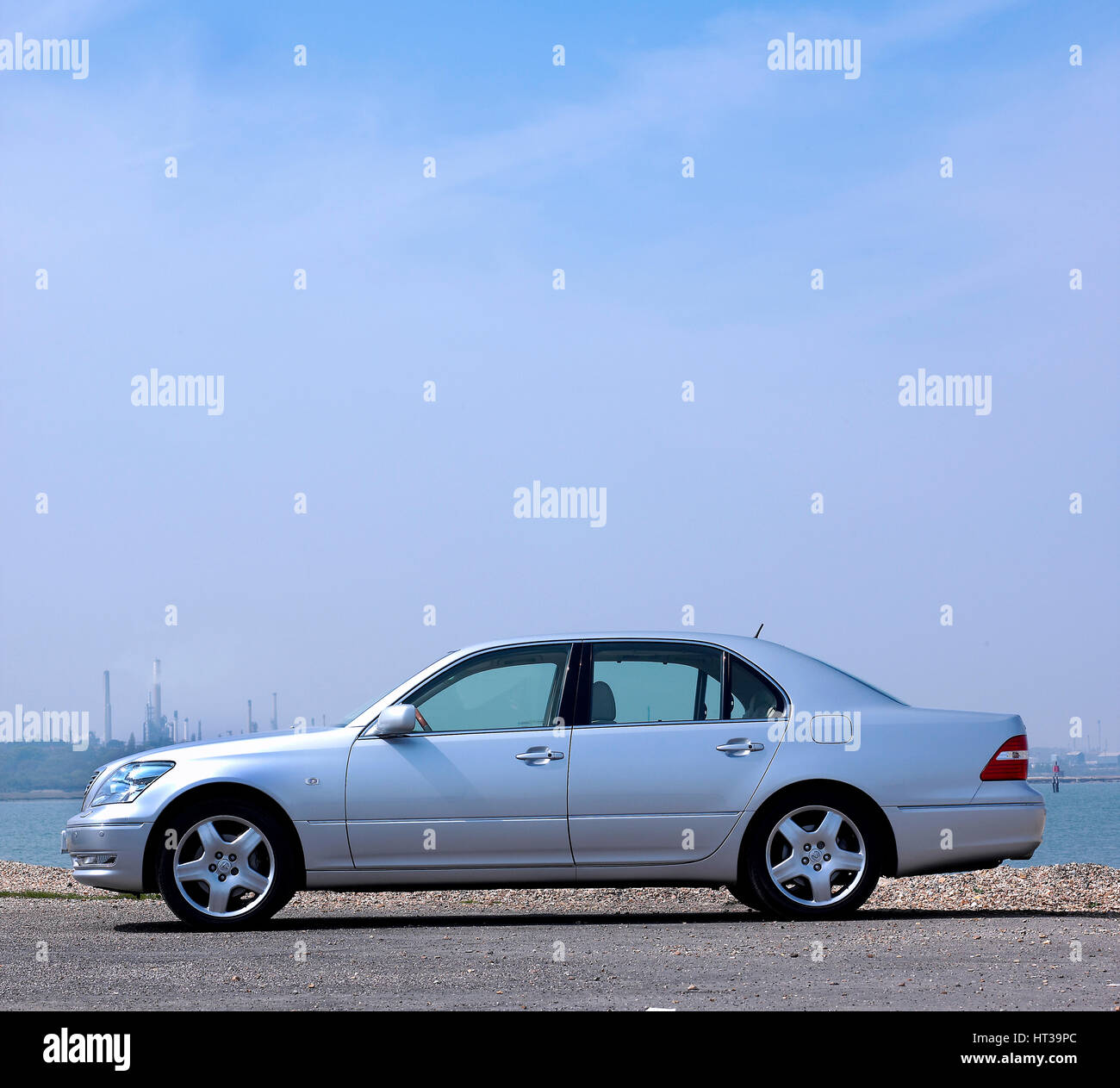 Lexus ls430 auto hi-res stock photography and images - Alamy