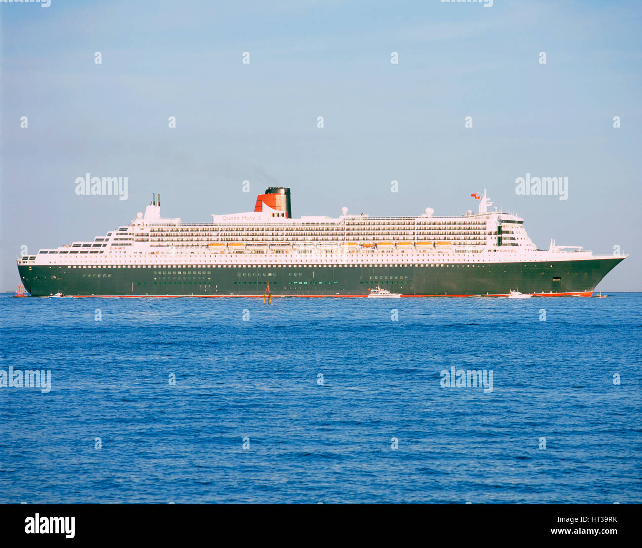 Luxury Ocean Liner Stock Photos & Luxury Ocean Liner Stock Images - Alamy