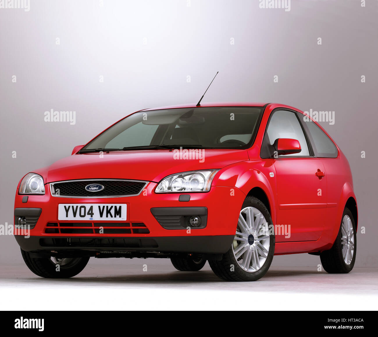 2004 ford focus car hi-res stock photography and images - Alamy