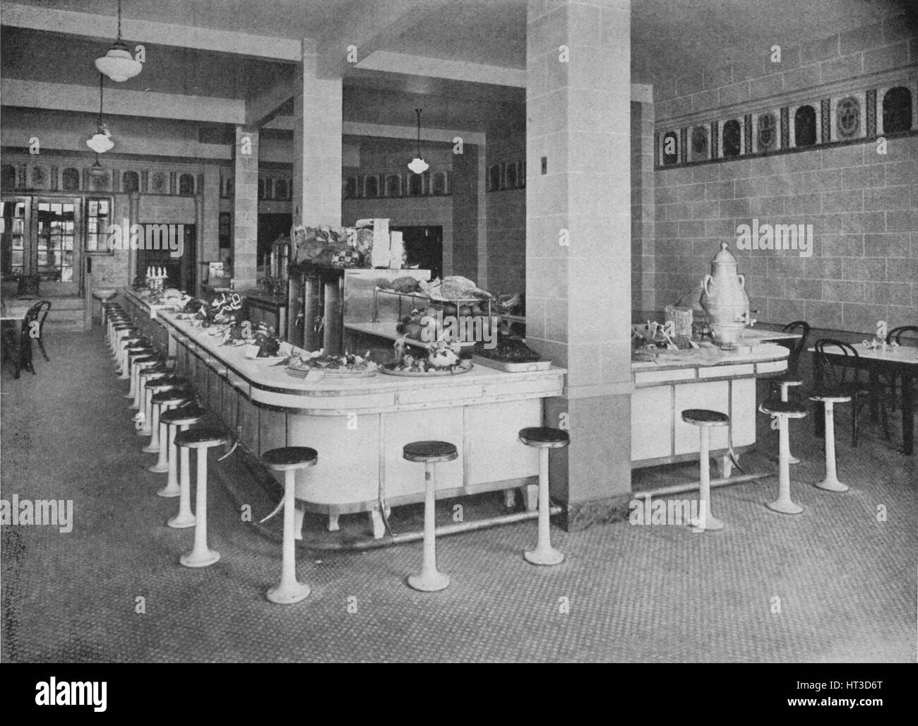 Hotel interior 1920s hi-res stock photography and images - Alamy