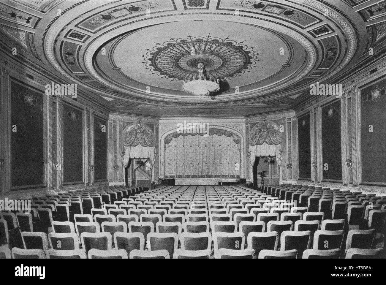 1920s movie theater interior hi-res stock photography and images - Alamy