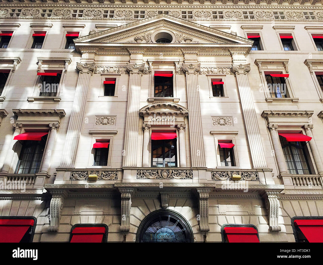 Cartier Mansion on Fifth Avenue, NYC, USA Stock Photo - Alamy