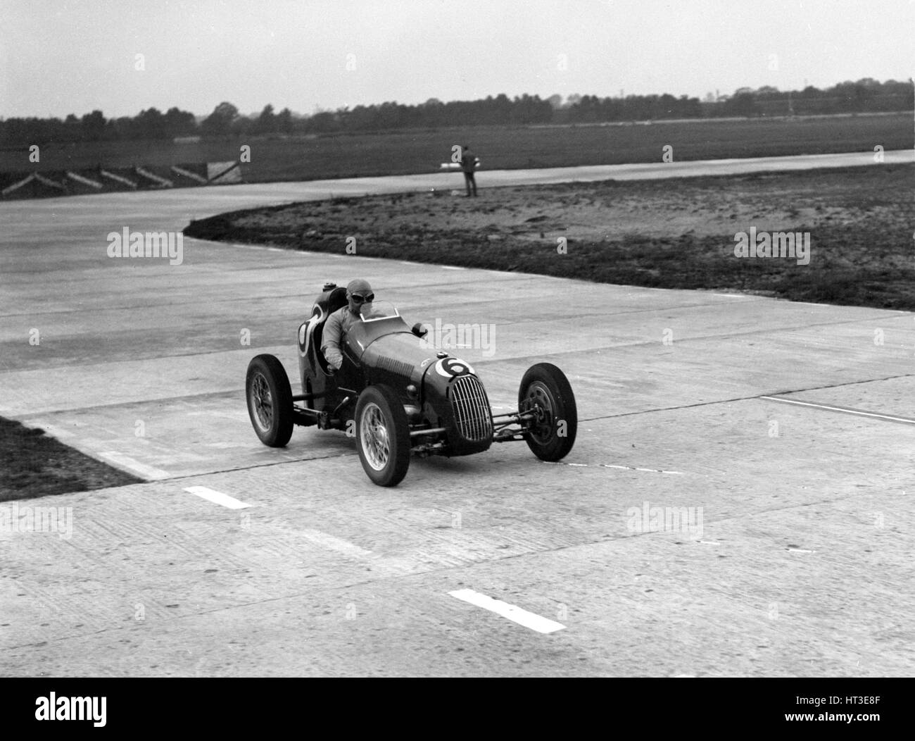 Austin 7 twin cam racing single seater on the Campbell Circuit ...
