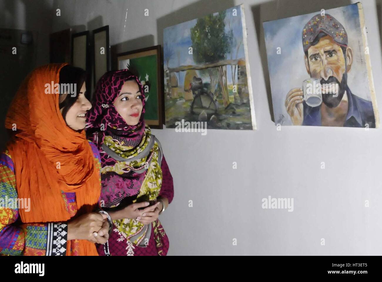 Painitng work hi-res stock photography and images - Alamy