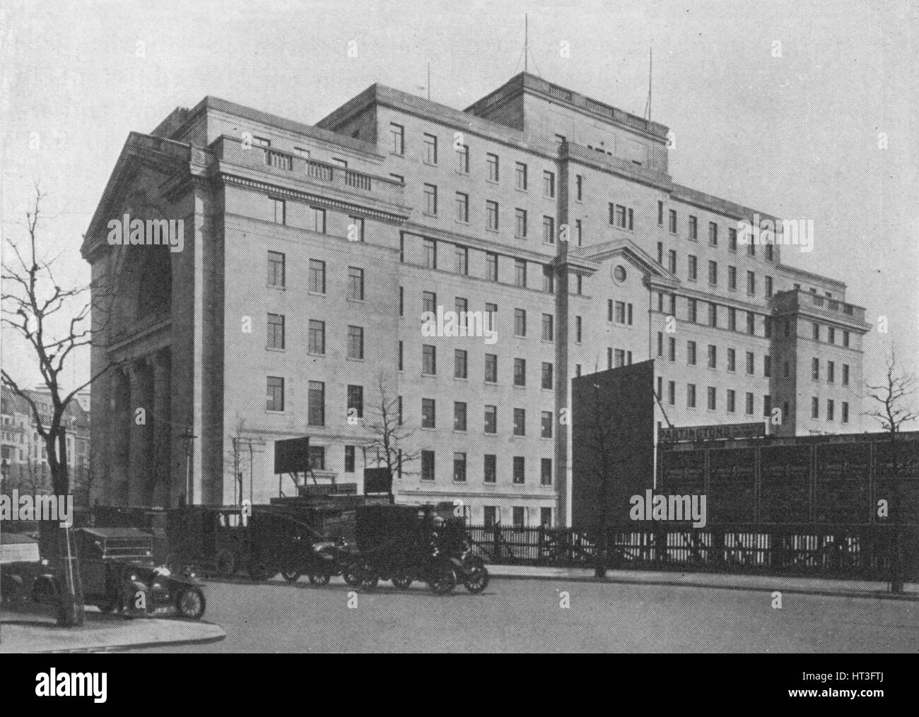 Centre Block of Bush House, London, from Aldwych, 1924. Artist: Unknown ...