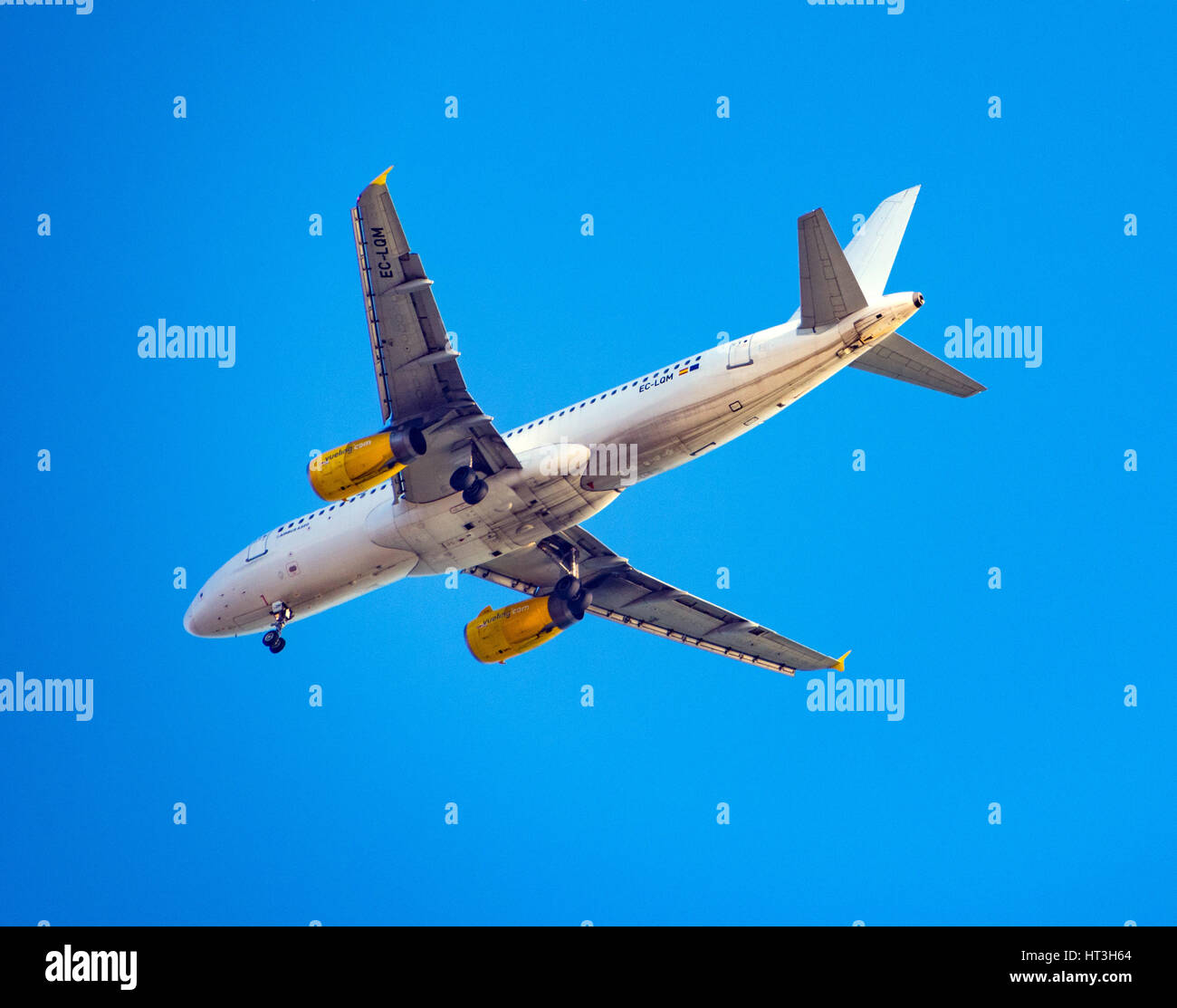 Airbus a320 landing gear hi-res stock photography and images - Alamy